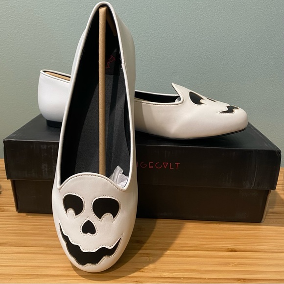 Strange Cvlt | Shoes | Strange Cvlt Lydia Ghost Face Flat White | Poshmark